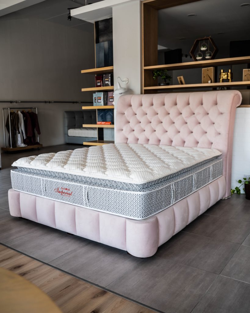 WINDSOR BED - American Beds